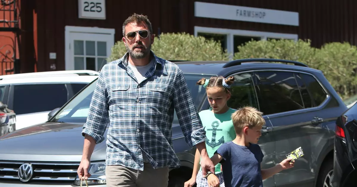 Ben Affleck elviszi a gyerekeket, Seraphina és Samuel vásárolni: fotók