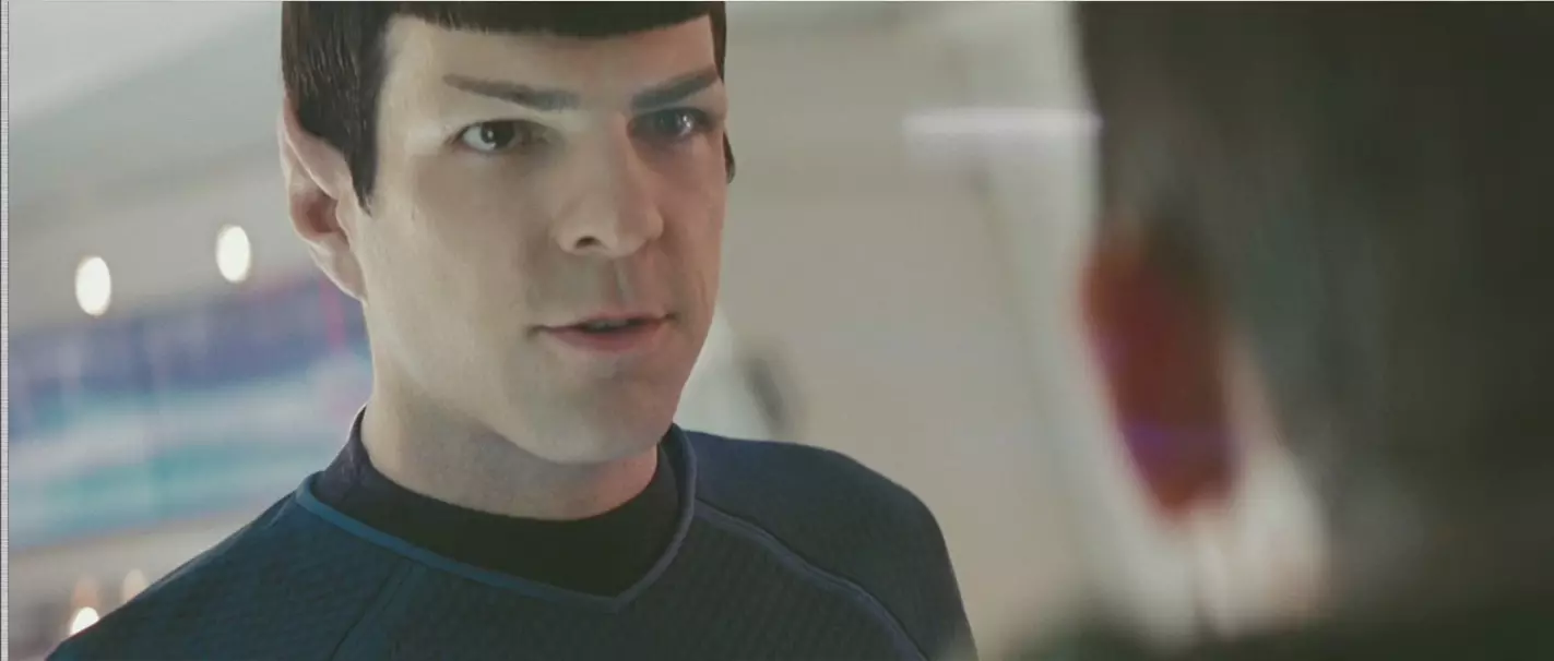 star-trek-zachary-quinto