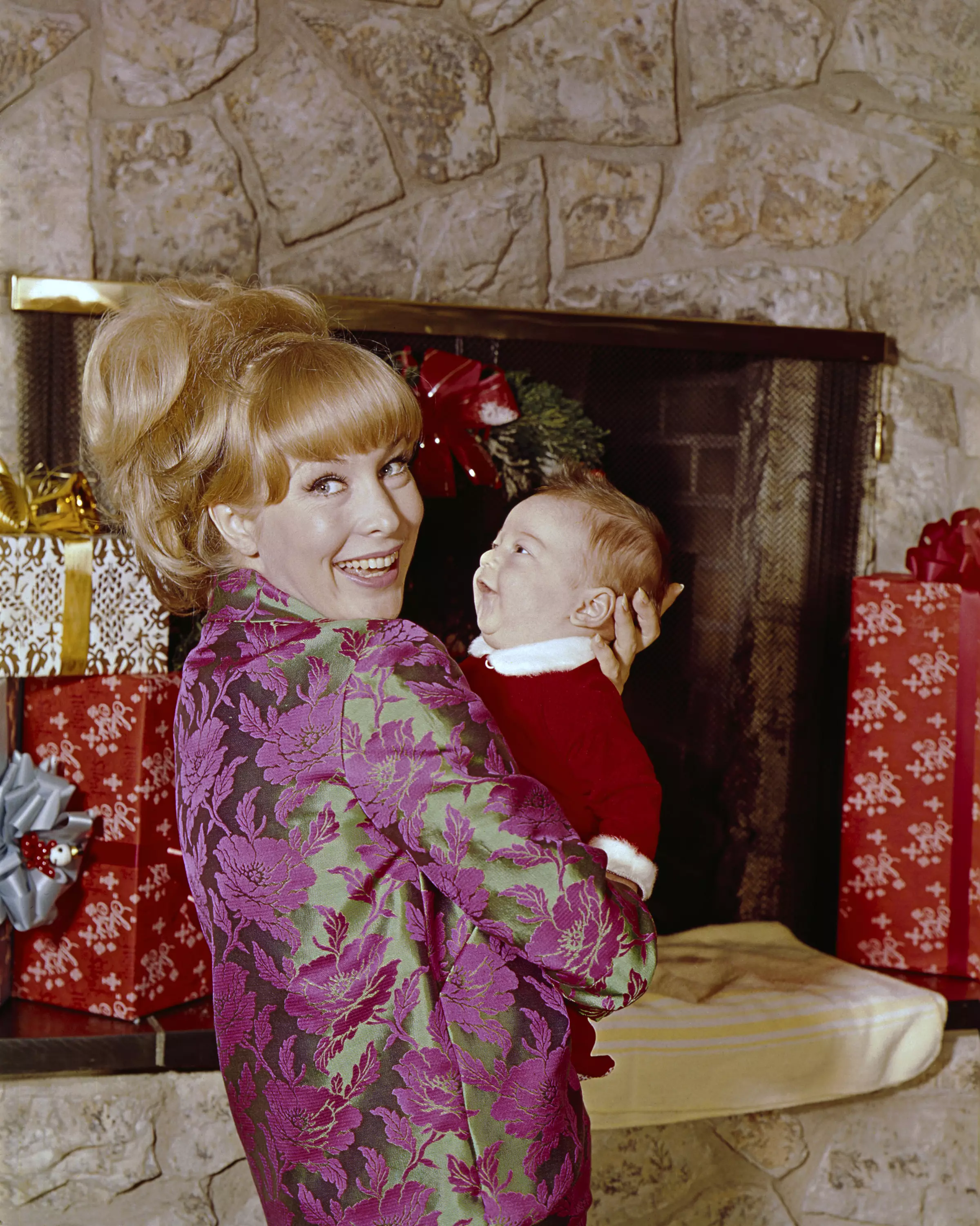 i-dream-of-jeannie-barbara-eden-and-baby