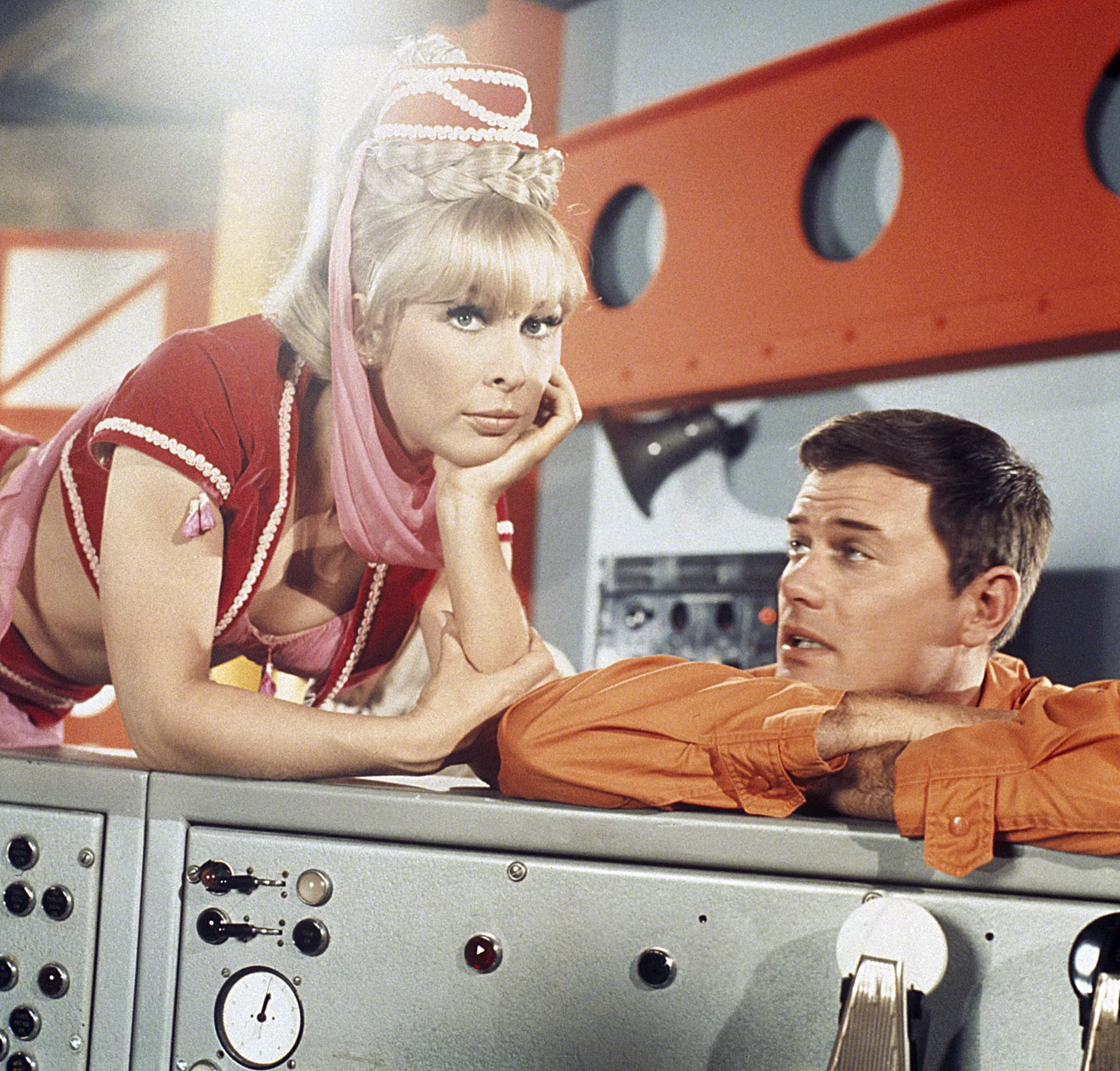 i-breuddwyd-o-jenanie-barbara-eden-larry-hagman