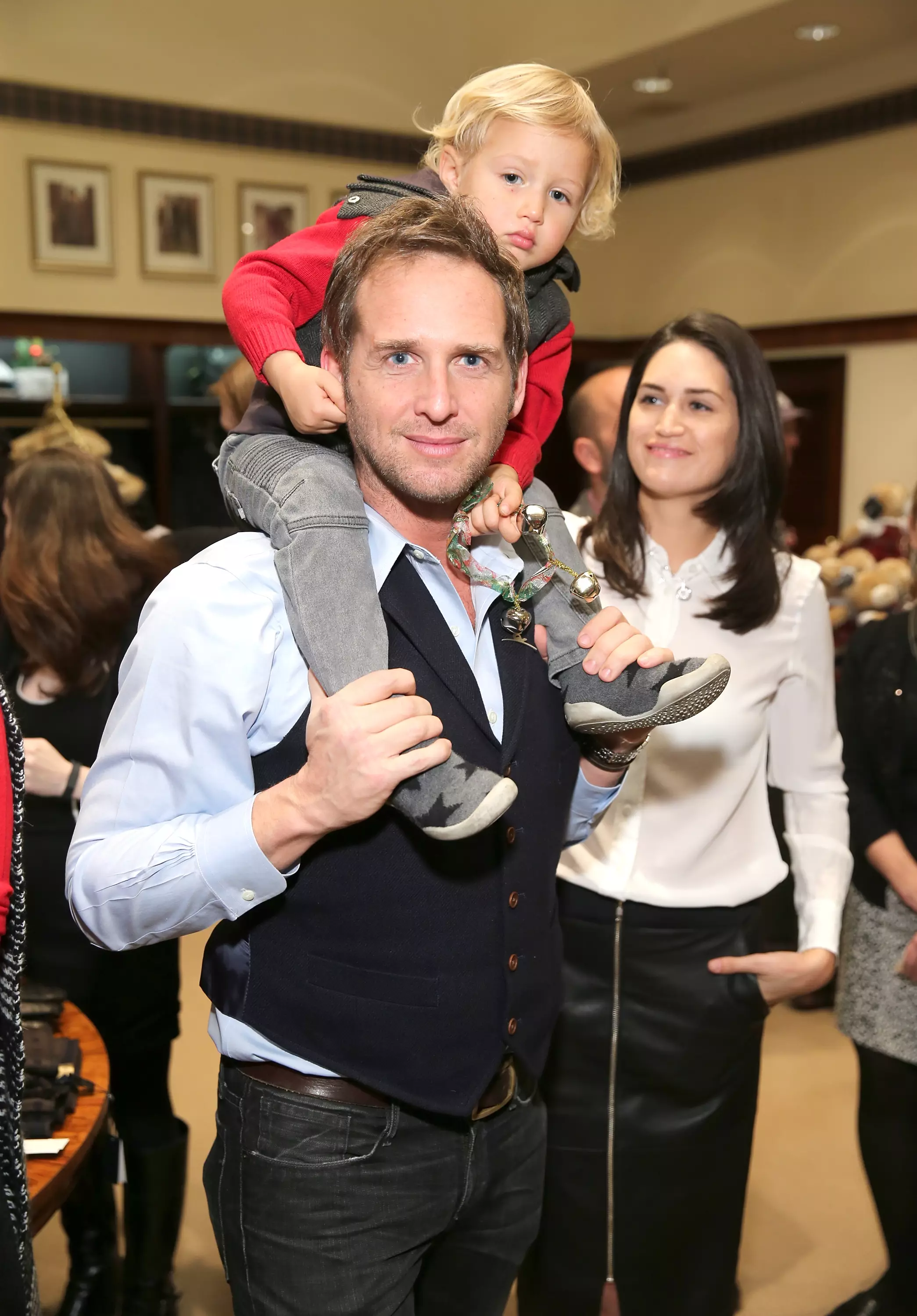 josh lucas jessica ciecin getty amashusho