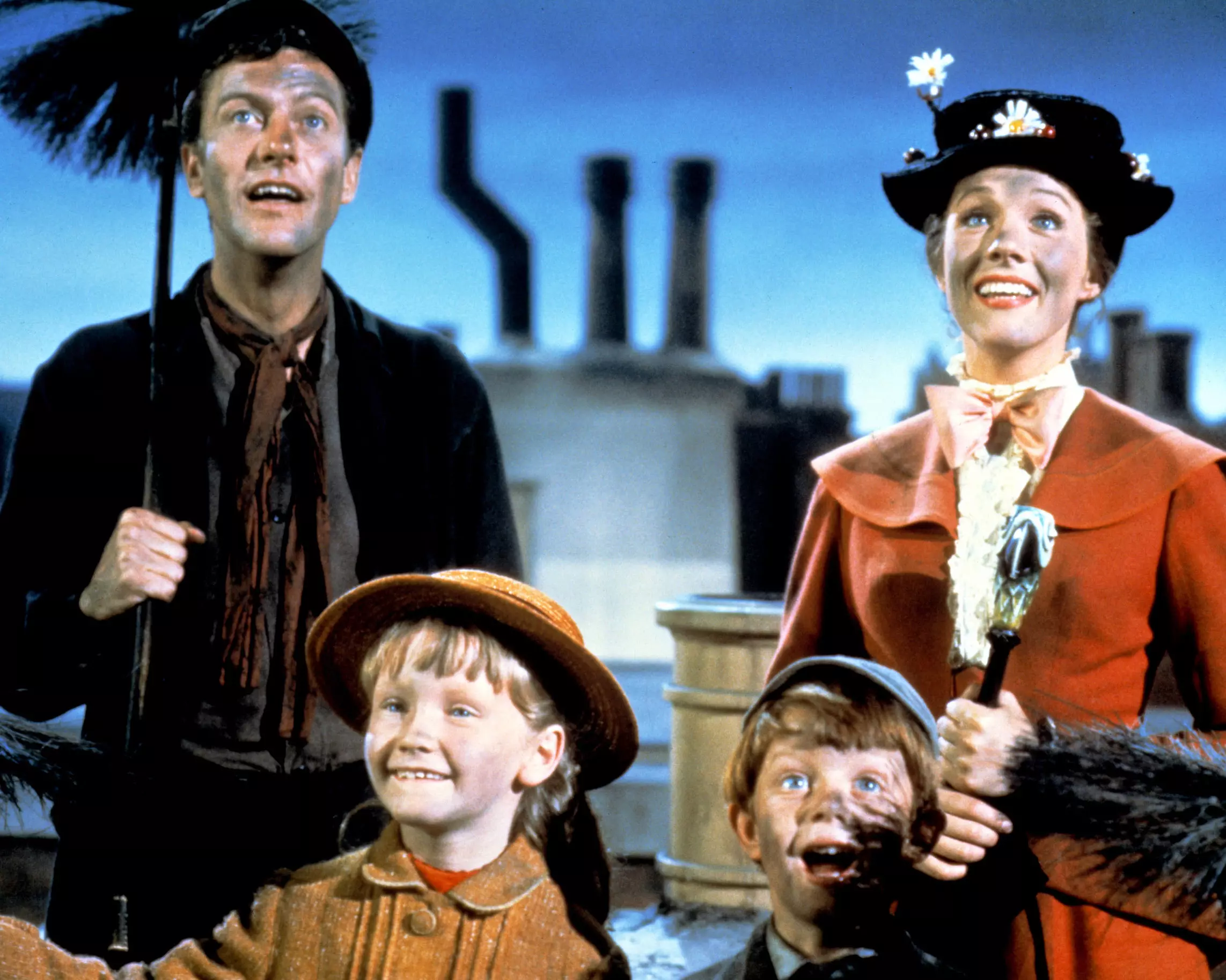 dick van dyke julie andrews 'mary poppins' getty görüntüleri