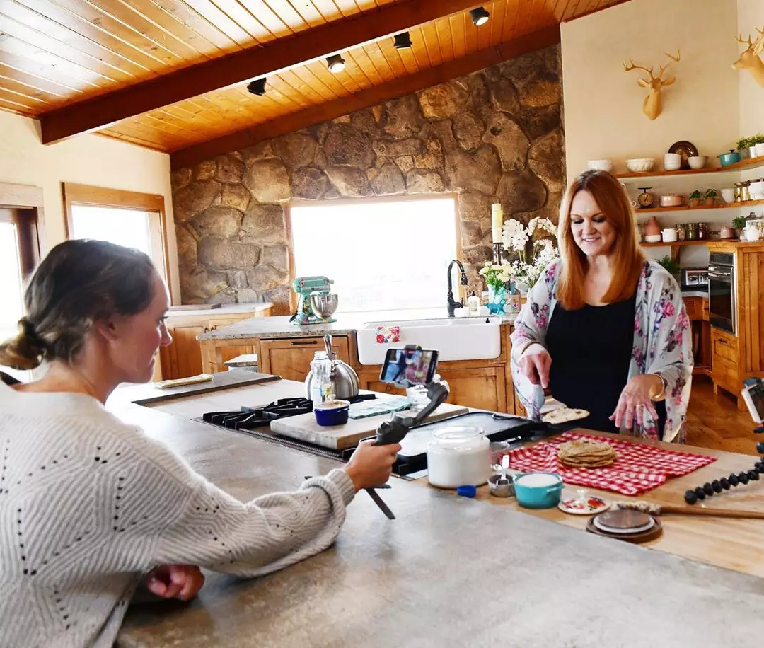 dimana-ree-drummond-live-photos-of-the-chefs-oklahoma-home