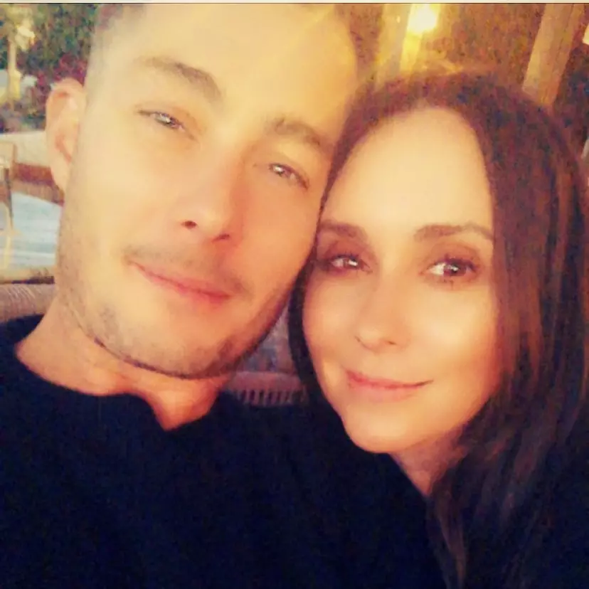 jennifer-love-hewitt-anapiga-picha-kubwa-jione-selfie-zake-za-mrembo zaidi