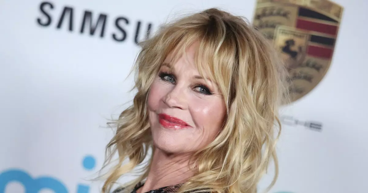 Melanie Griffith Blat Bikini Matul Vacation Italja: Ritratti