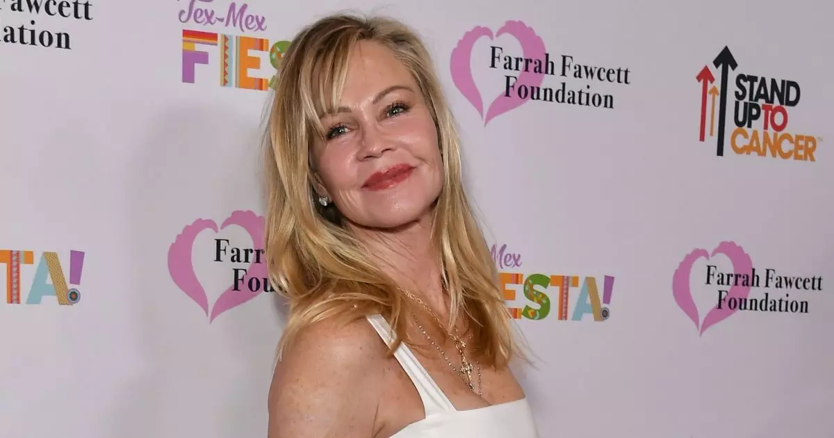 Melanie Griffith “Mhux Qed Tfittex” li tkun f’Relazzjoni