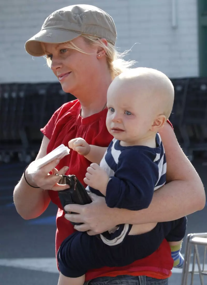 amy poehler-hijo