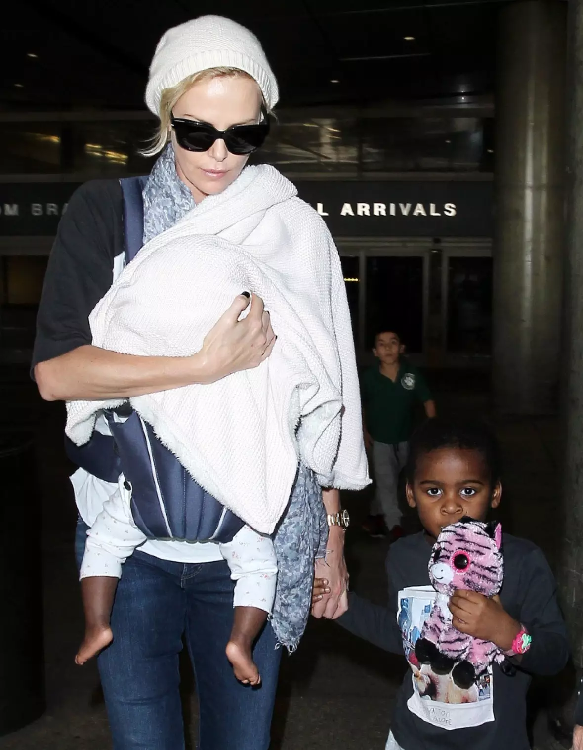 charlize theron kids splash