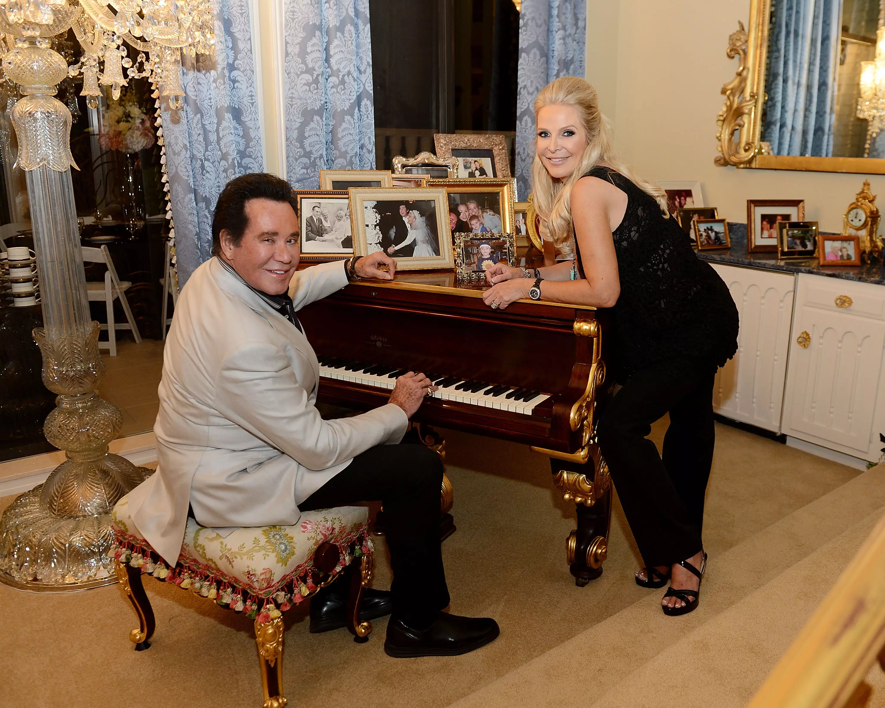 wayne-newton-kathleen-mcrone