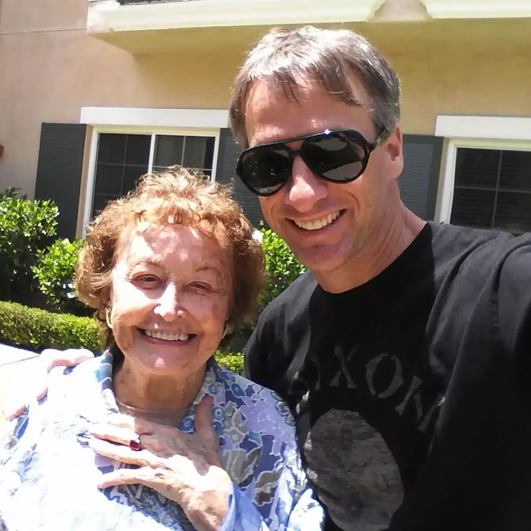 Tony Hawk e mamãe