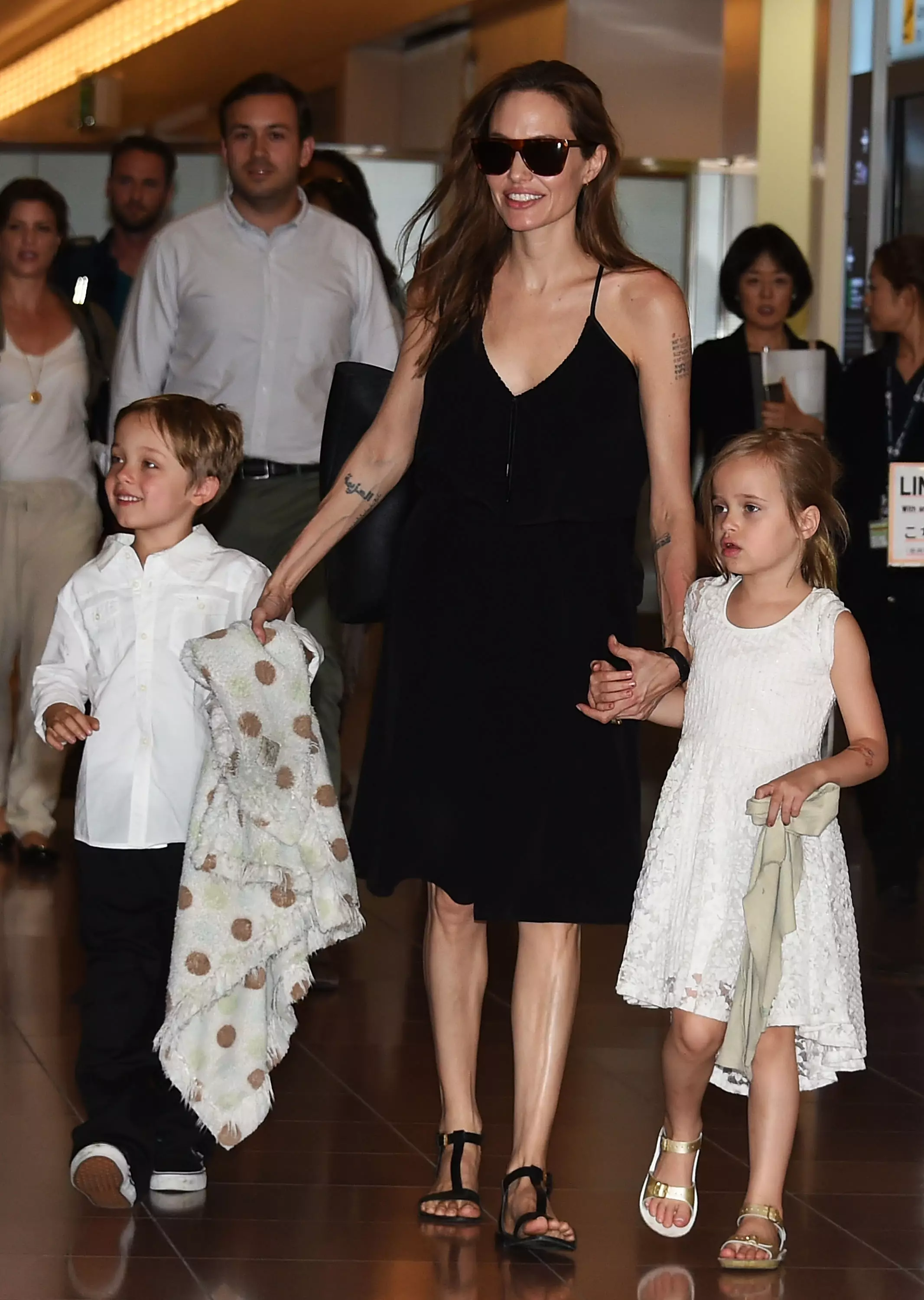 knox and Vivienne jolie pitt