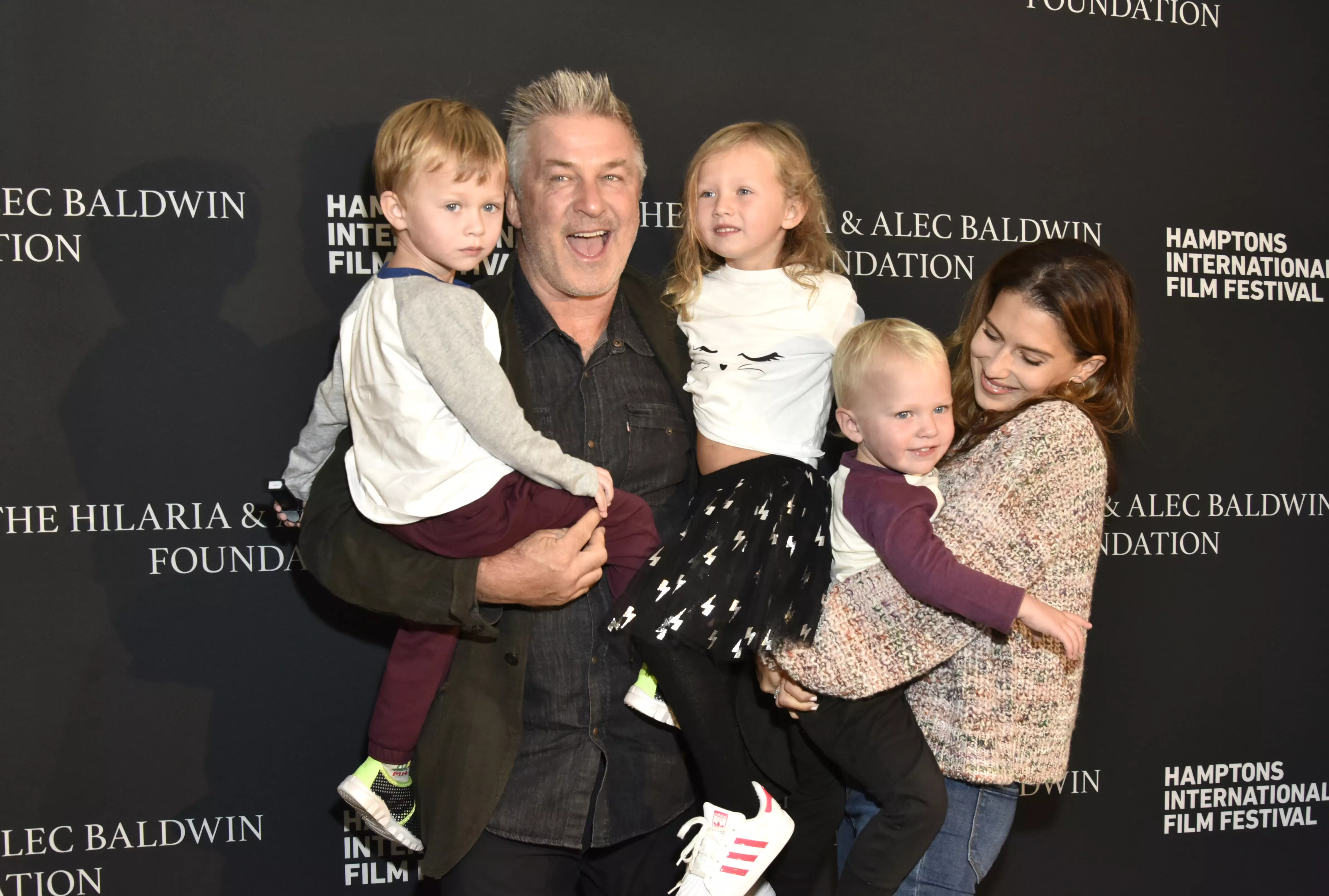 Alec-Baldwin-Hilaria-Baldwin-Çocuklar