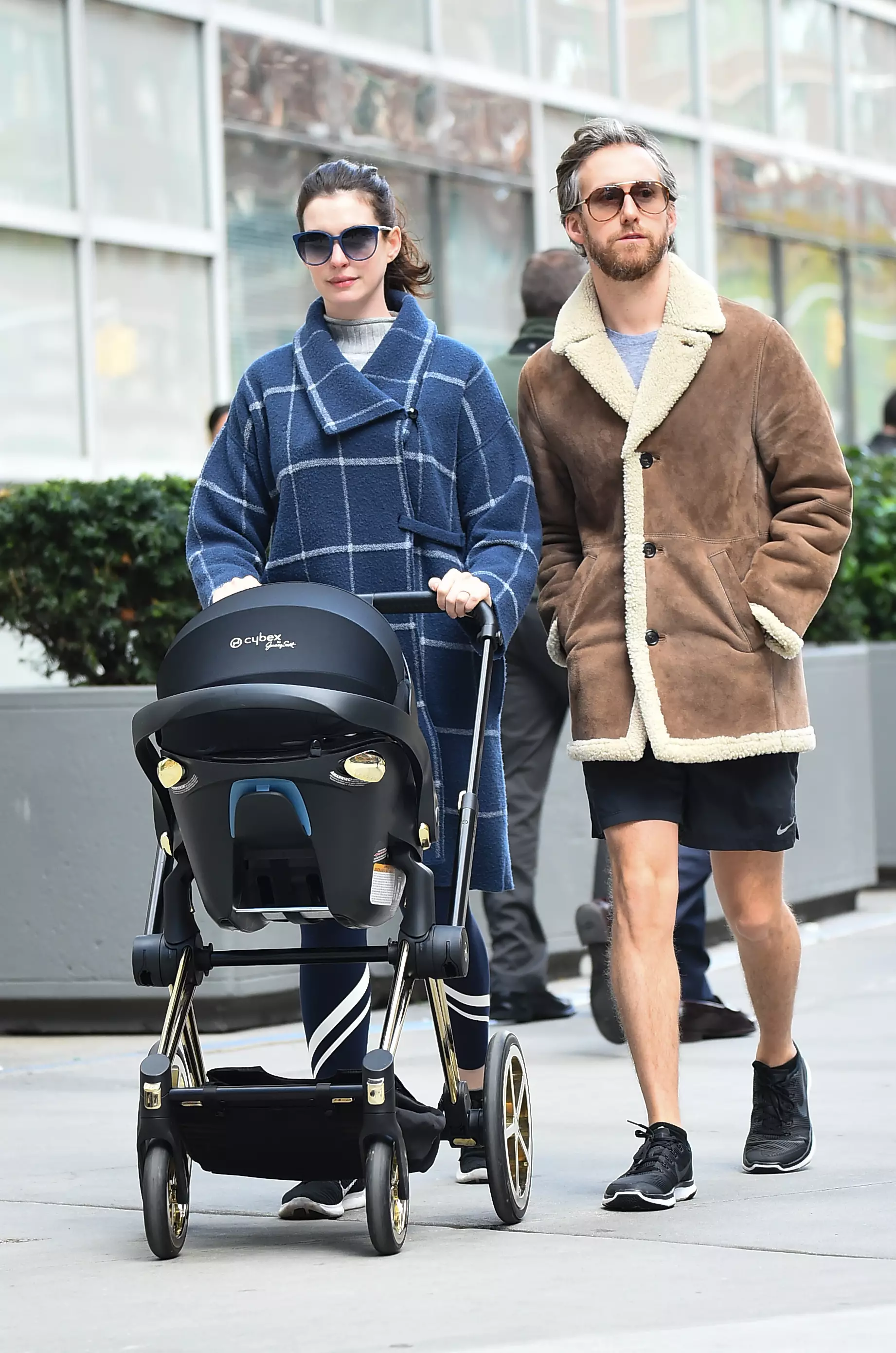 anne-hathaway-son-johnathan-adam-shulman-sighting-nyc