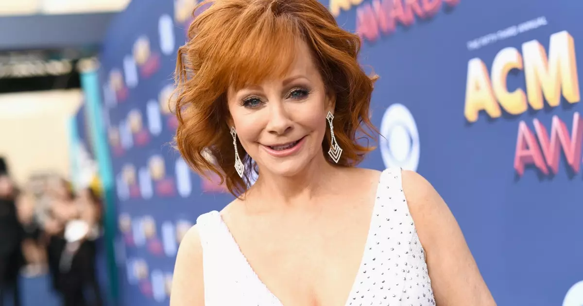 Mwenyeji wa Tuzo za ACM 2019: Reba McEntire Anarudi Kwa Mara ya 16!