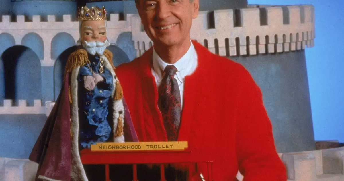 Mister Rogers Neighborhood 50th Anniversary: il cast condivide mostra ricordi!