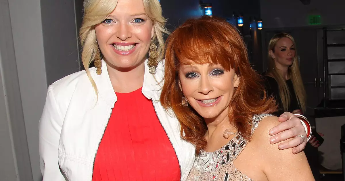 De nije freon fan Reba McEntire: Moetsje har lêste leafde!