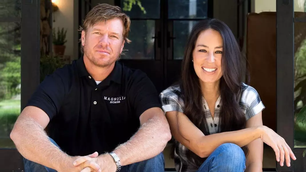 Chip ati Joanna Gaines N Ra Ohun-ini Diẹ sii ni Waco (Iyasọtọ)