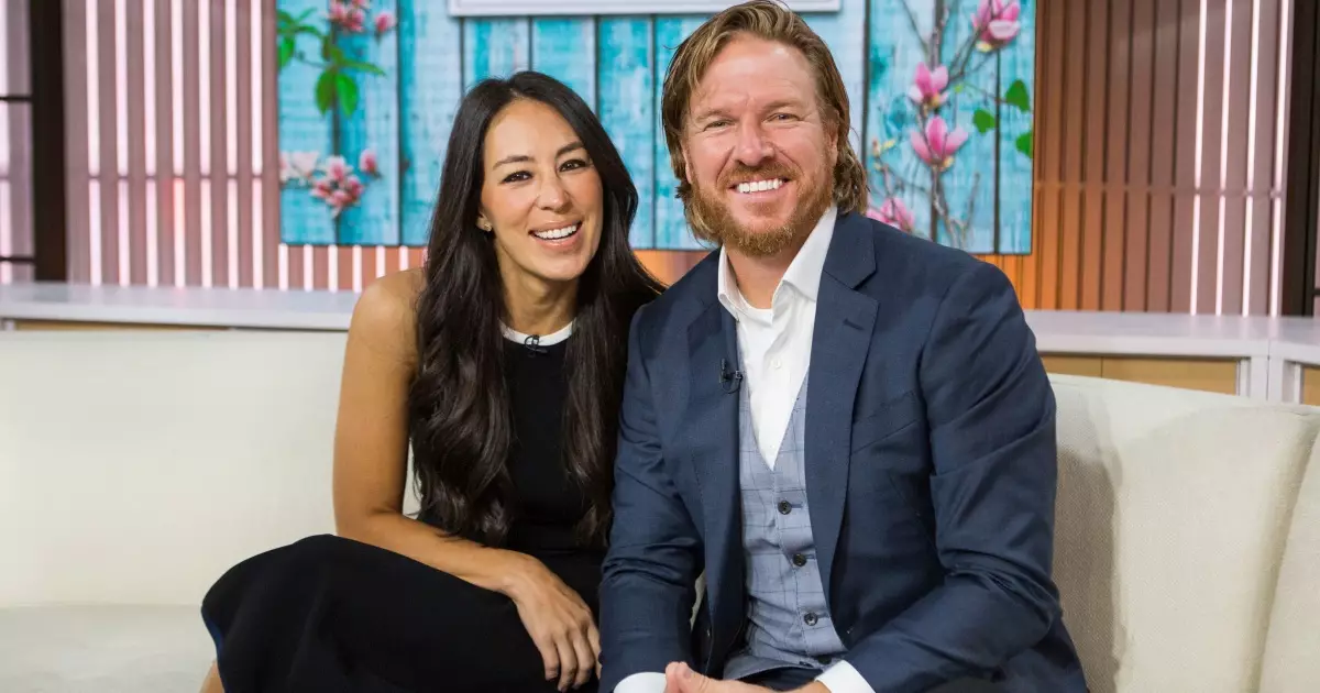 Joanna Gaines Anoburitsa Iye uye Chip Haana TV Mumba Zvavo