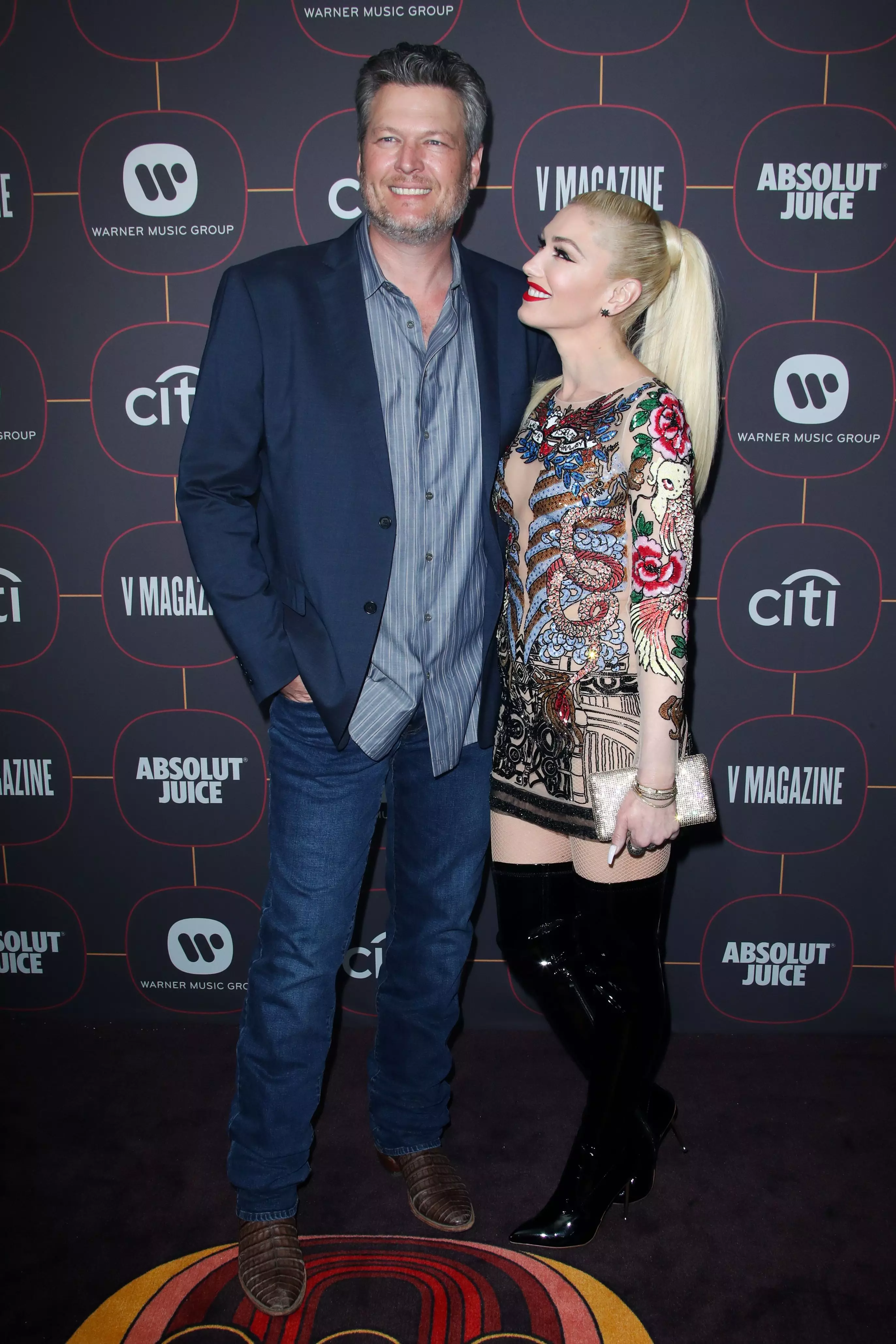 gwen-stefani-and-blake-shelton-announce-engagement-after-5 years-of-dating-yes-Please