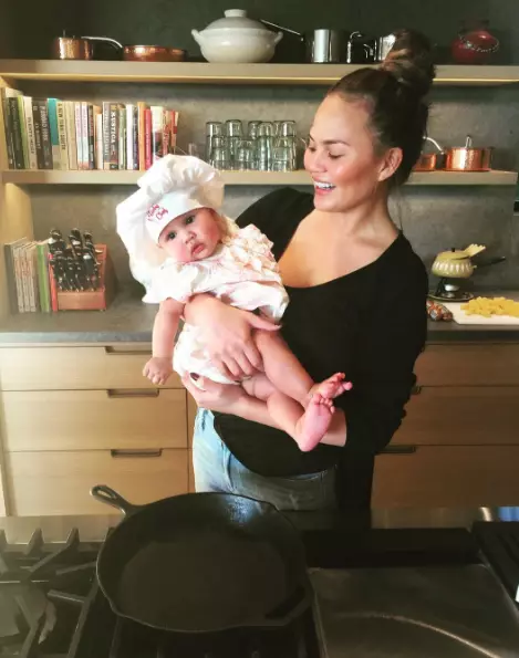 chrissy-teigen-bambina-figlia-luna