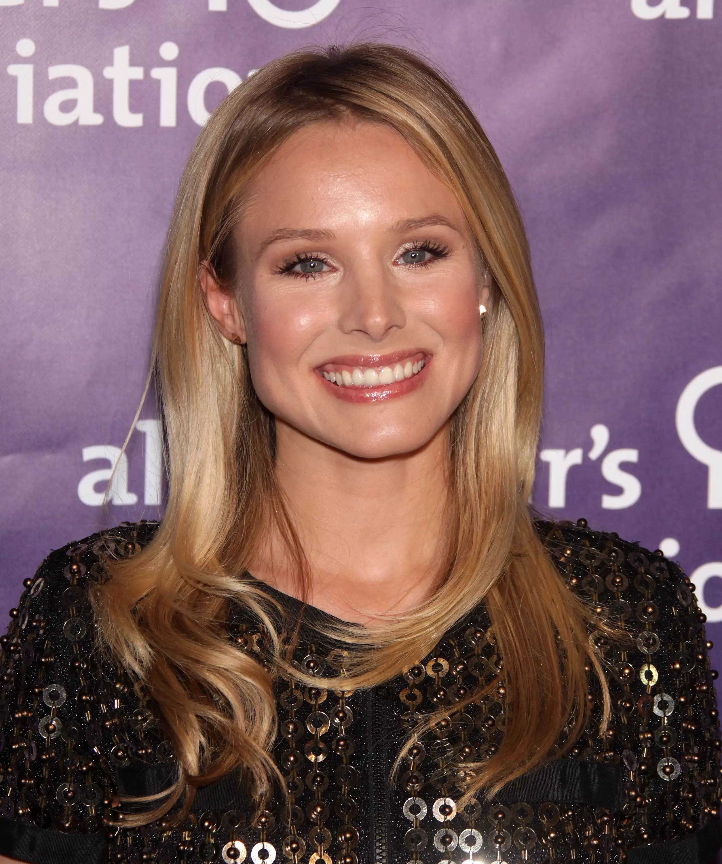 Kristen-bell-then-and-now-see-the-hollywood-moms-အသွင်ပြောင်း