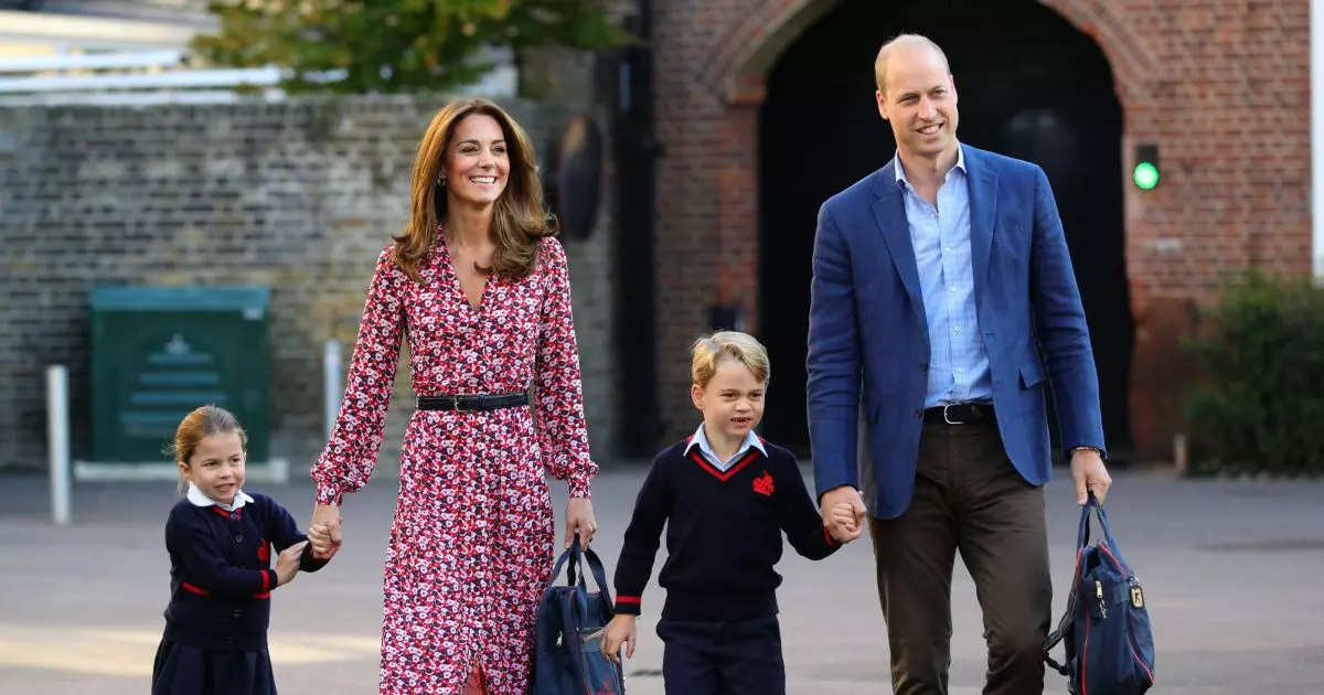 Roja Yekem a Dibistana Princess Charlotte: Wêneyên Kate û William