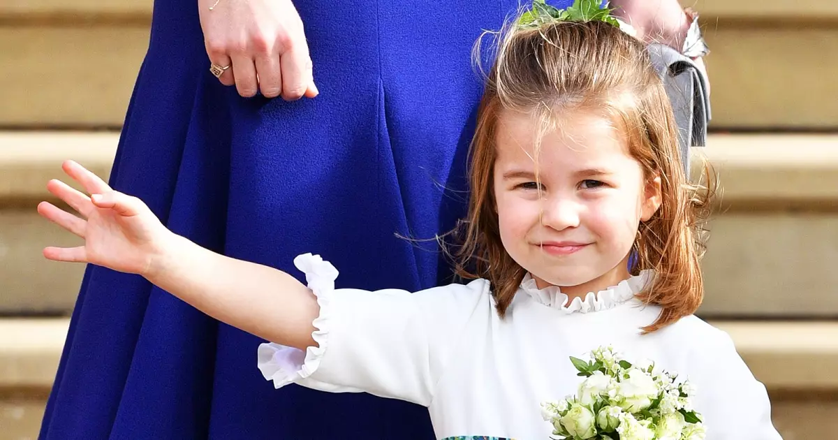 Princess Charlotte 'Pir Popular' Di nav Hevalên Wê yên Li Dibistanê de (Taybetî)