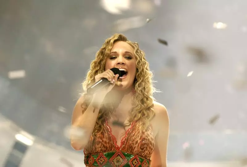 Carrie Underwood meriri American Idol 2005