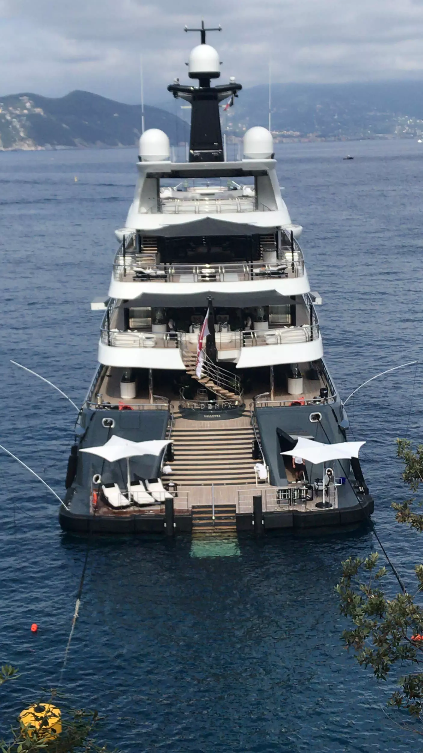 catherine-zeta-jones-michael-douglas-yacht-portofino-isinmi