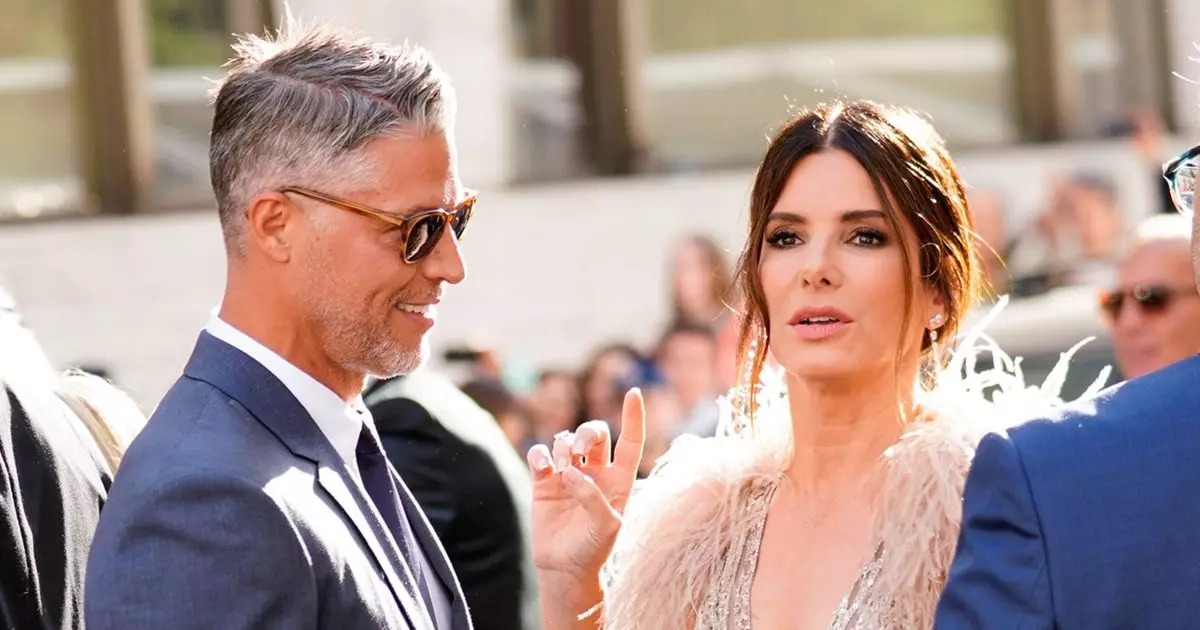 Si Sandra Bullock ug Boyfriend Mag-uban sa Pag-ehersisyo alang sa Date Night