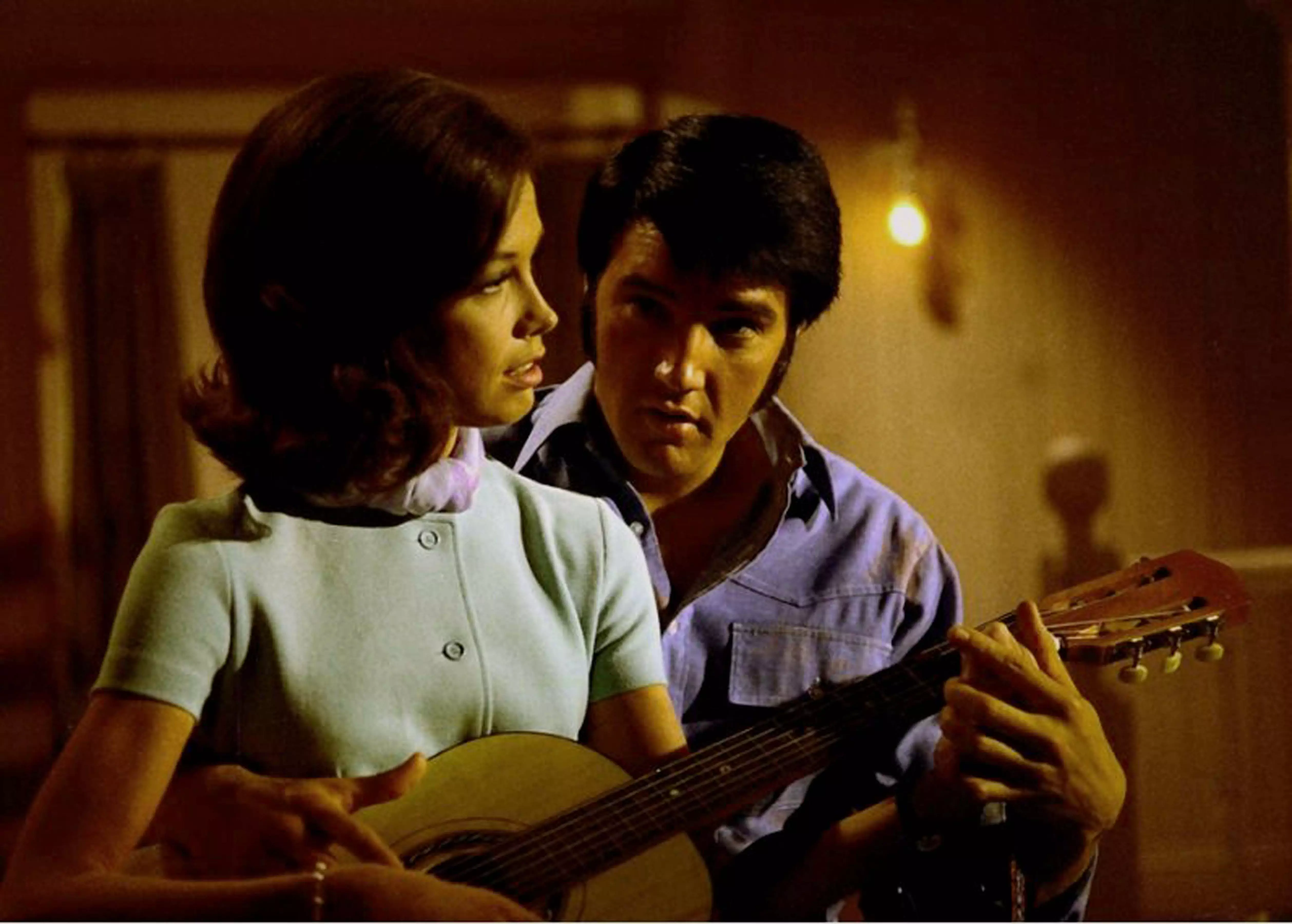 elvis-presley-mary-tyler-moore