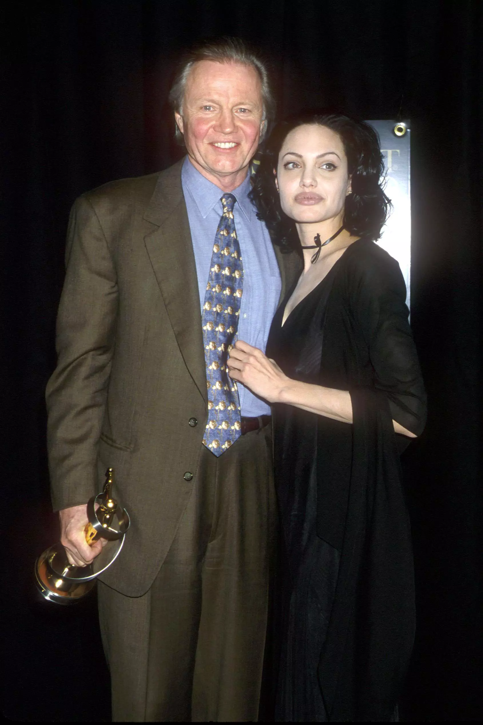 angelina-jolie-jon-voight-4