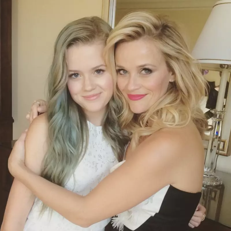 reese-witherspoon-kids-15. april