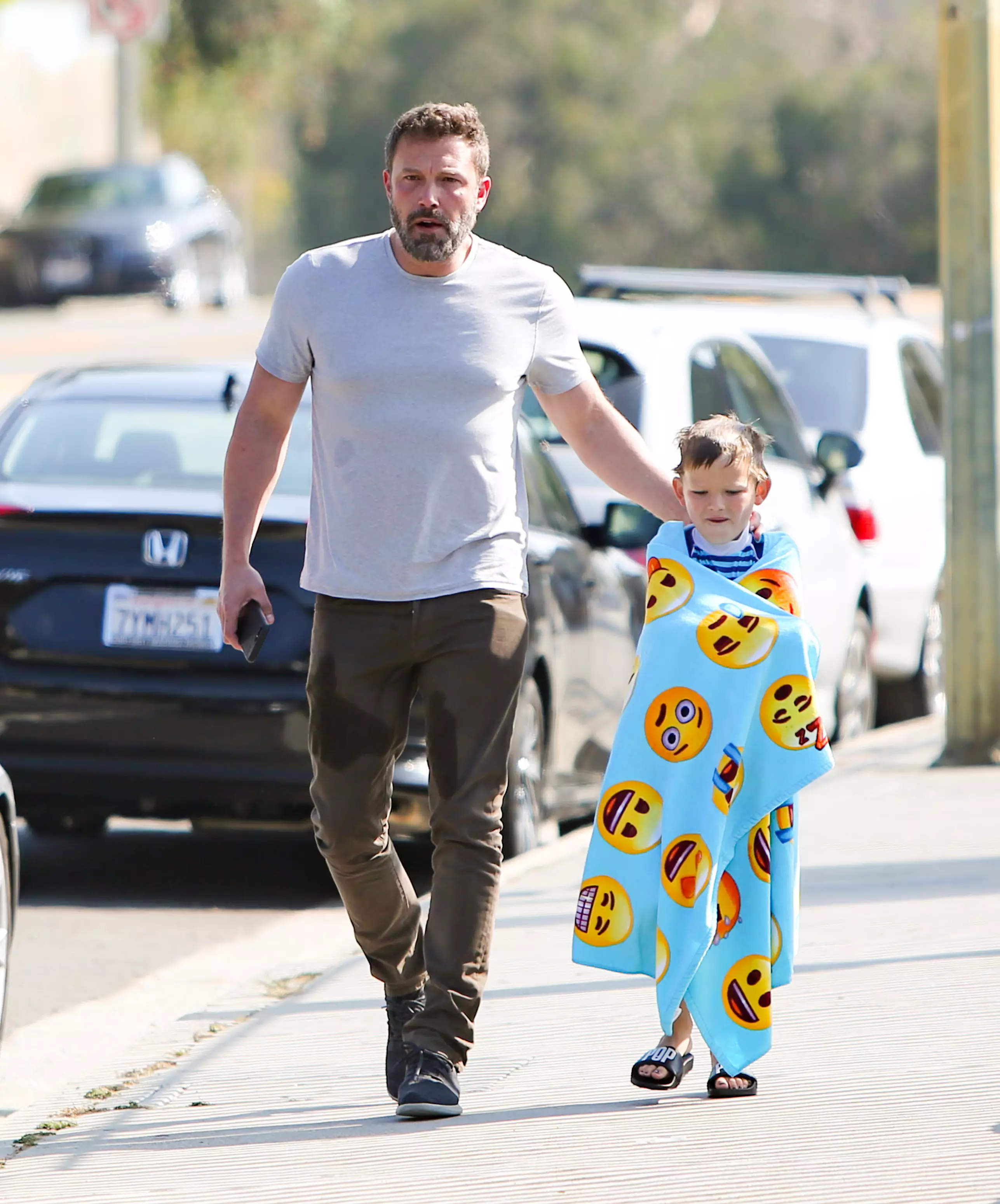 Ben Affleck na Jennifer Garner na-egwu mmiri