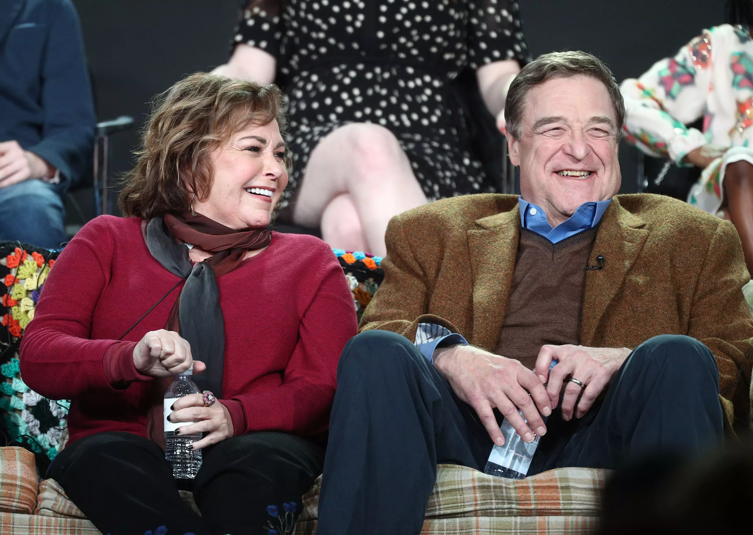 imagens de roseanne barr john goodman getty