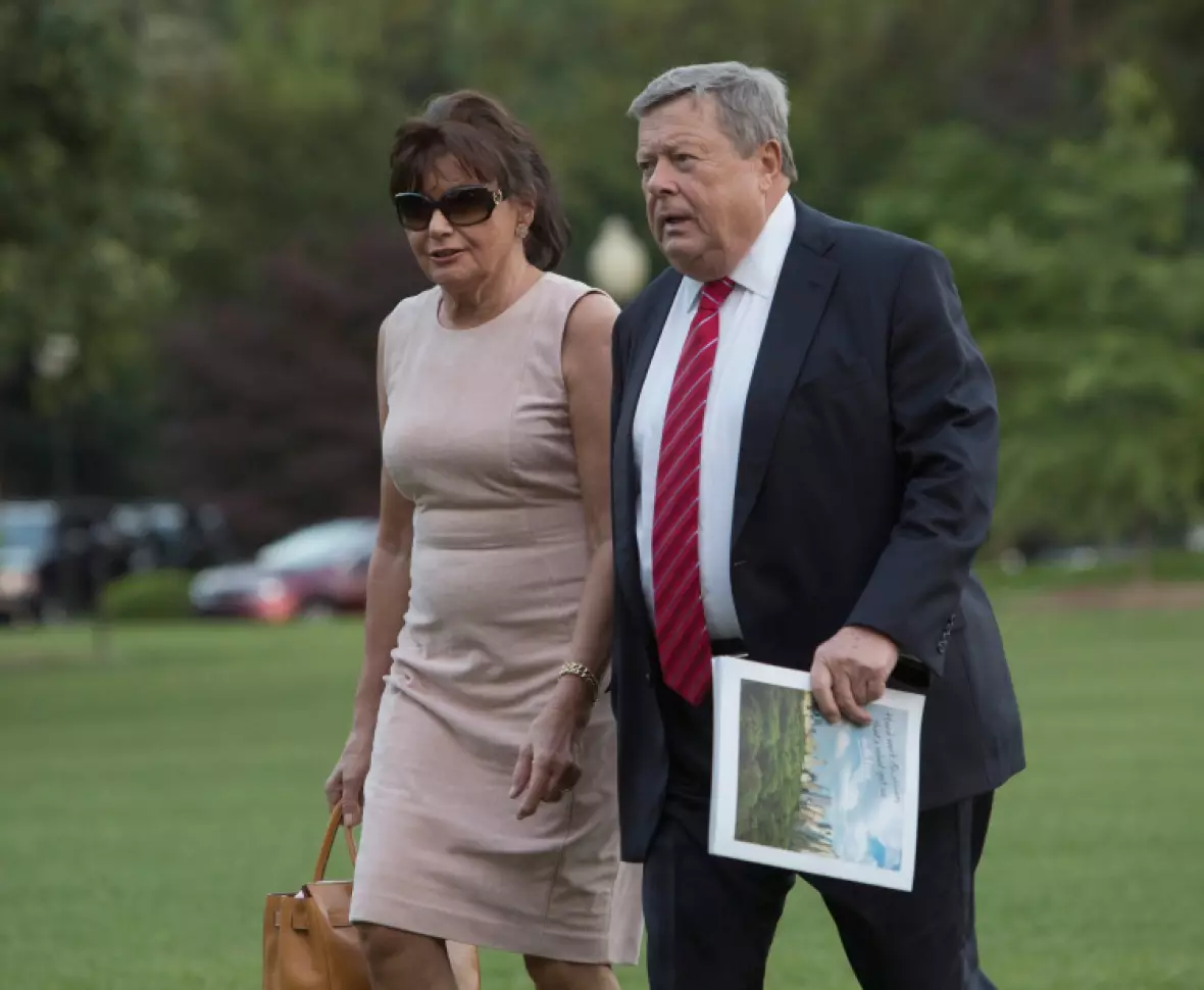 melania troef ouers foto's getty images