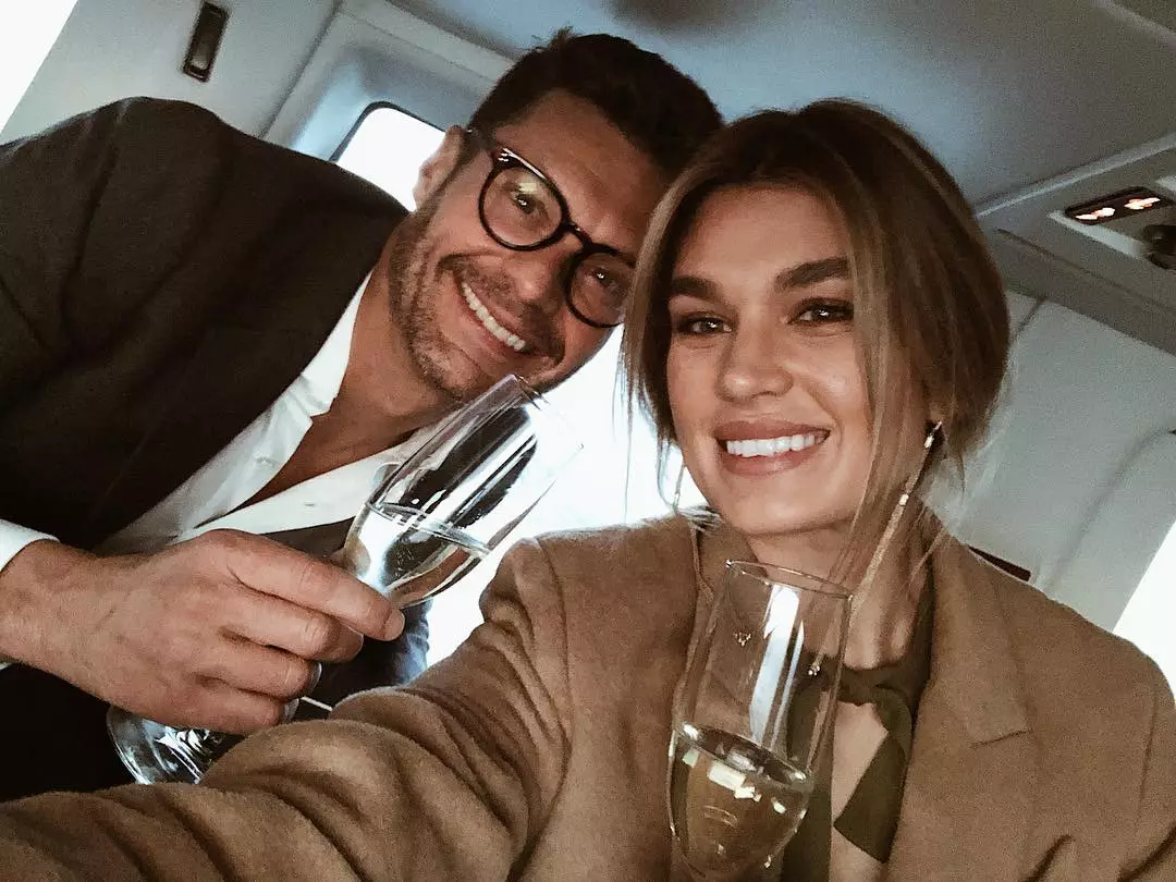 Ryan Seacrest și Shayna Taylor