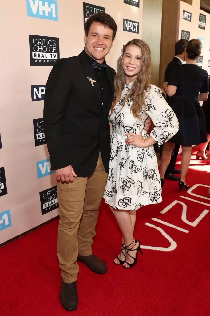 Mêrê Bindi Irwin Kî ye? Ew bi Chandler Powell re zewicî ye