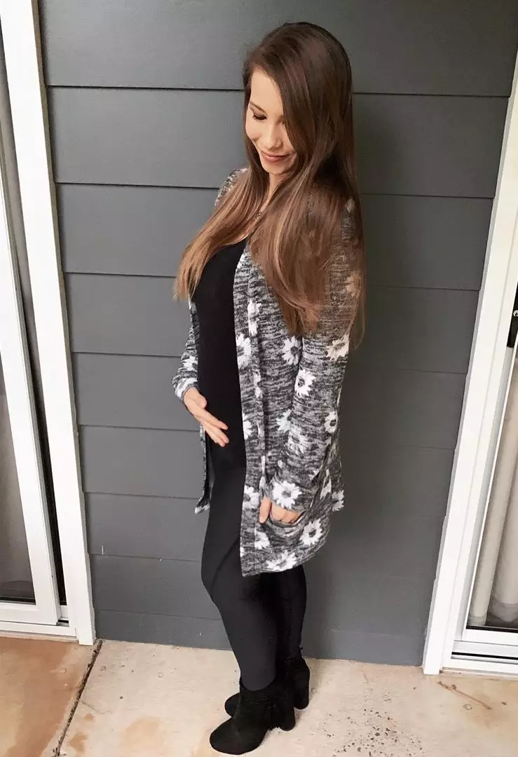 bindi-irwins-baby-bump-foton-på-den-blivande-gravida-mamma