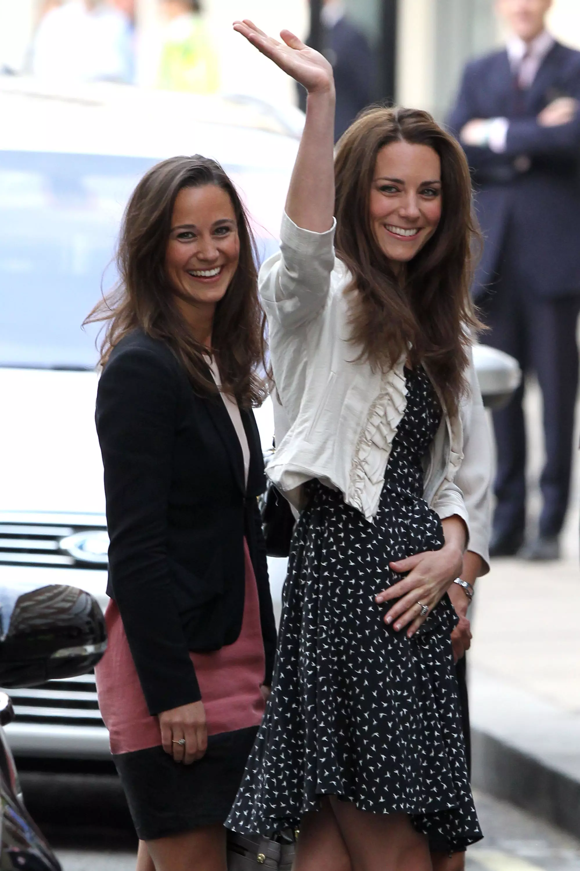 pippa-middleton-kate-middleton-april-2011