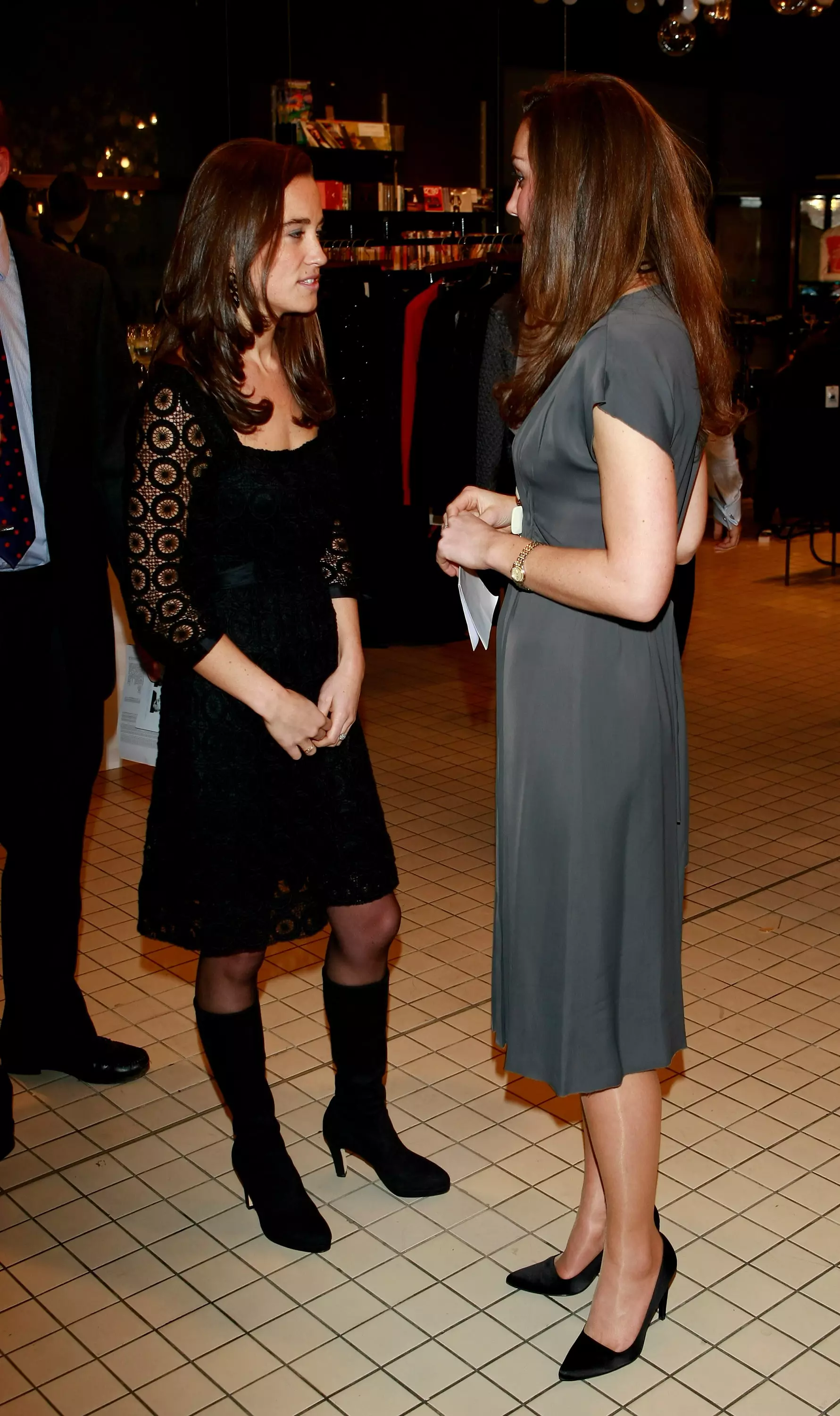 kate-middleton-pippa-middleotn-november-2007