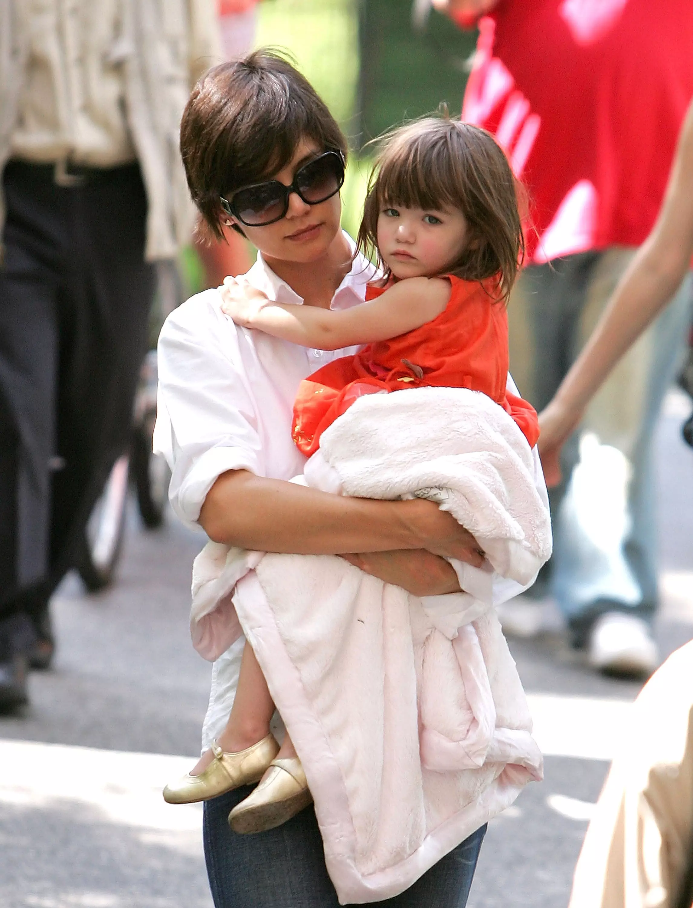 Katie-holmes-suri-11