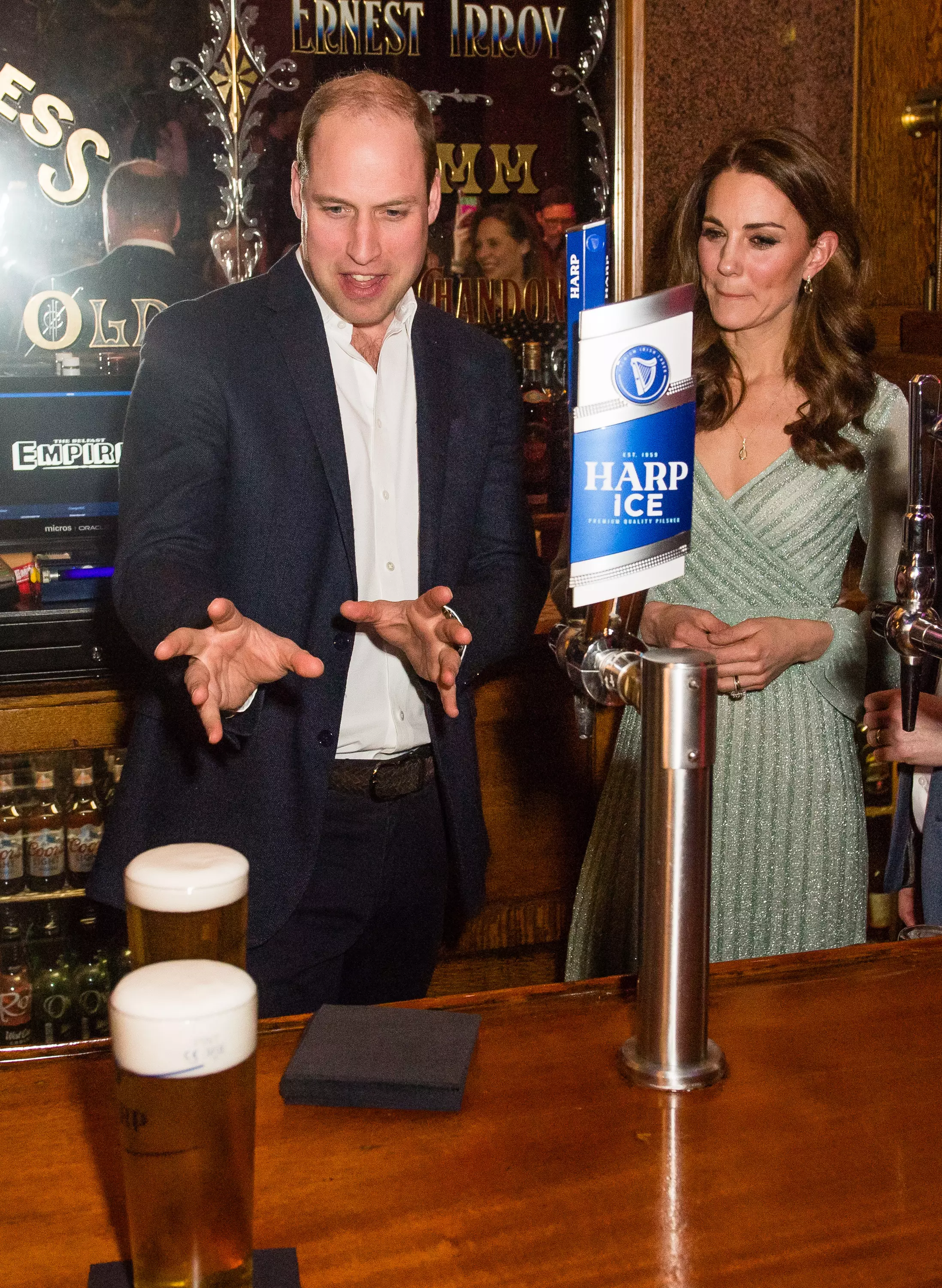 Duke ak Duchesse Cambridge vizite Northern Ireland - Premye jou