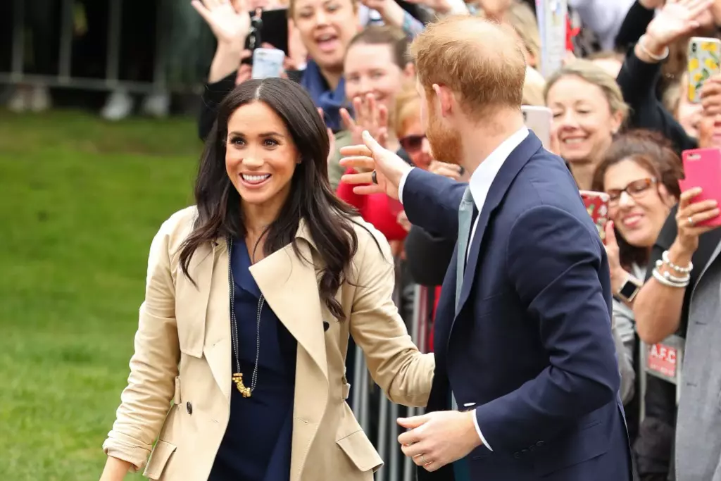 Meghan-Markle-Prince-Harry-Pasta-Rojo