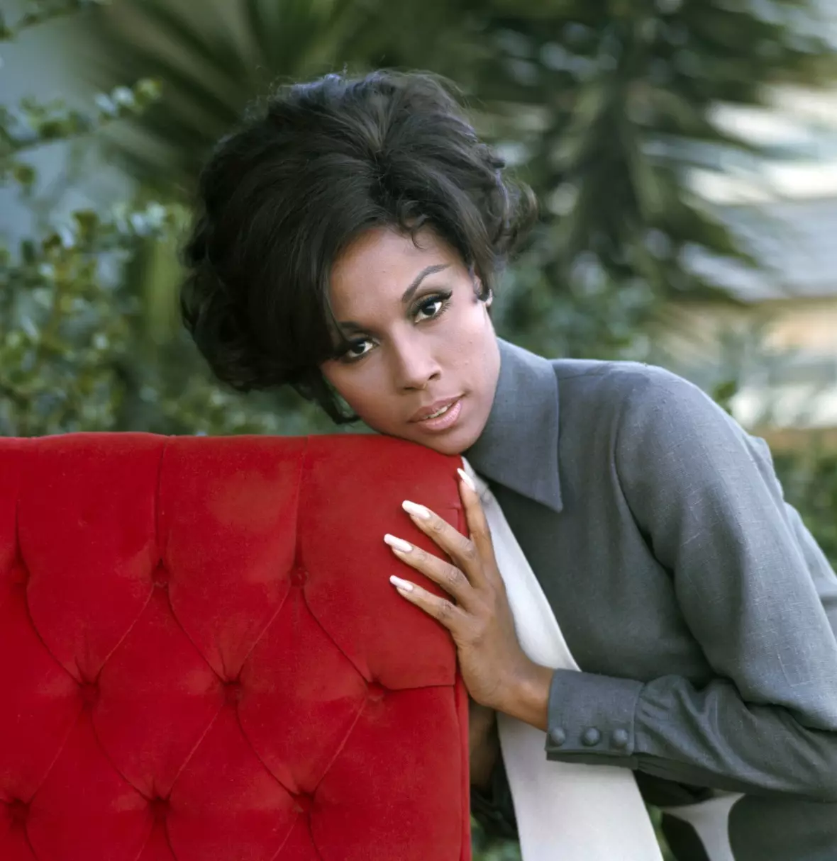 Diahann Carroll i et promobilde for «Julia» (1968–1971)