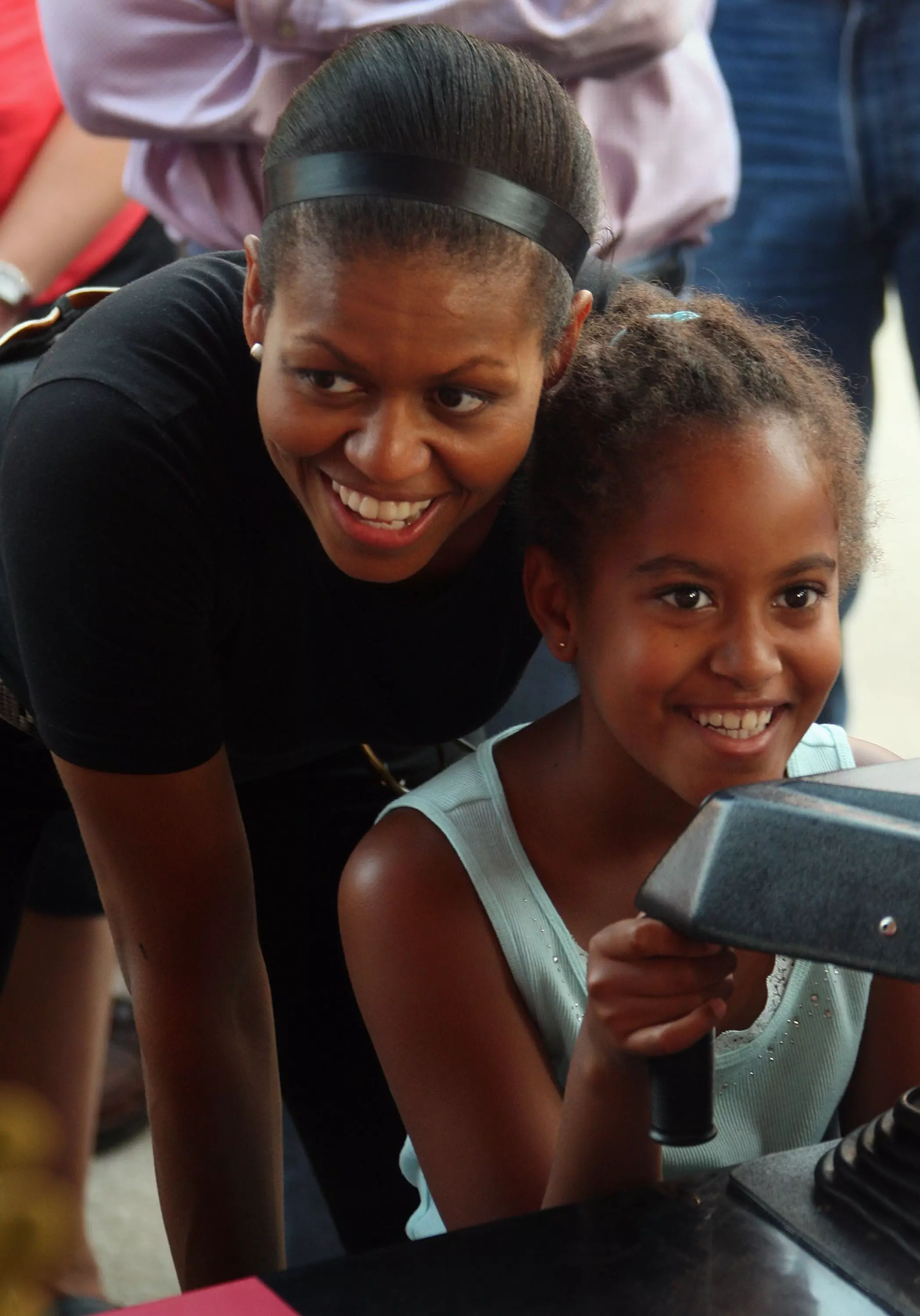 malia-obama-august-2007