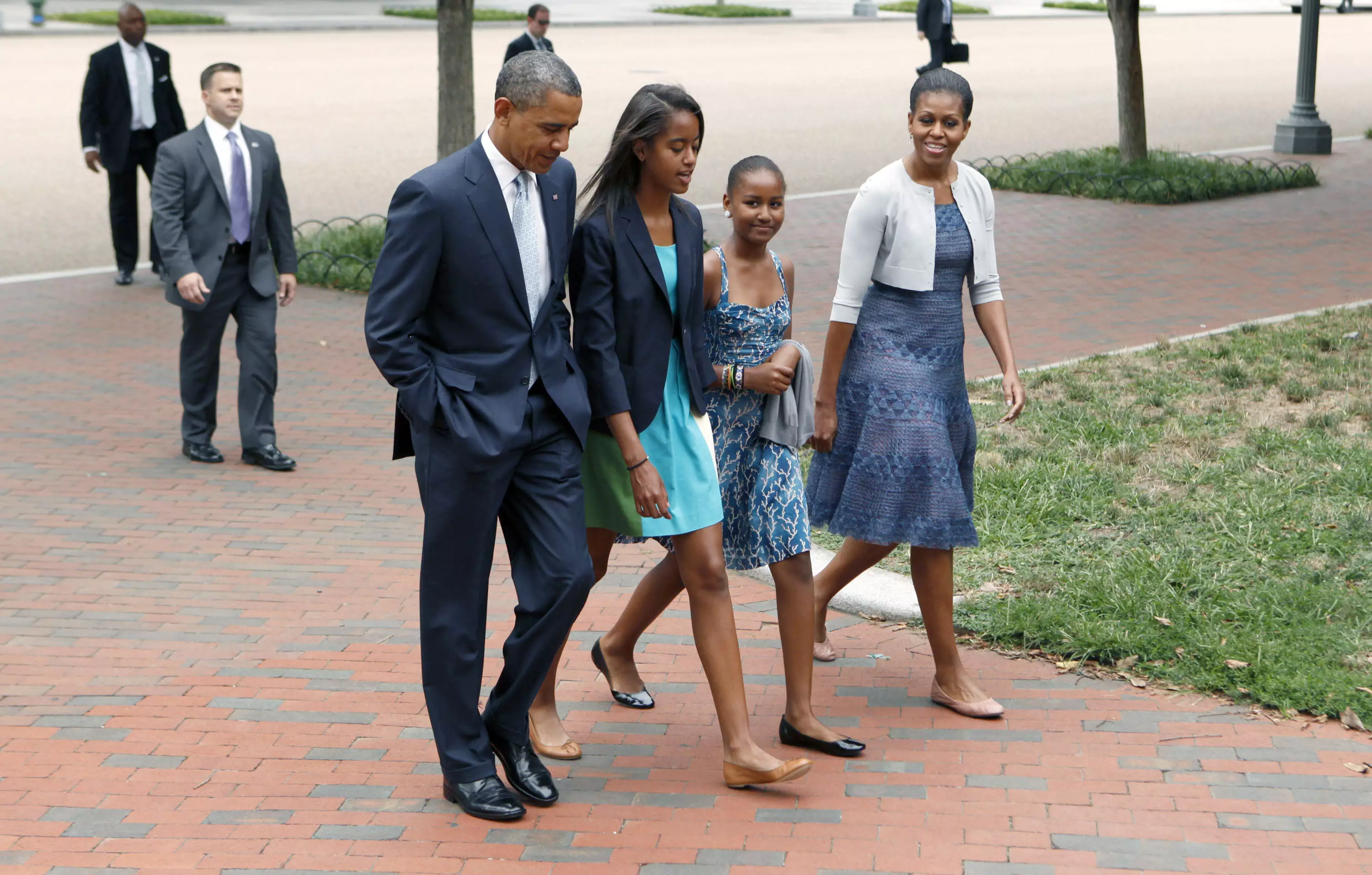 malia-obama-sasha-obama-août-2012