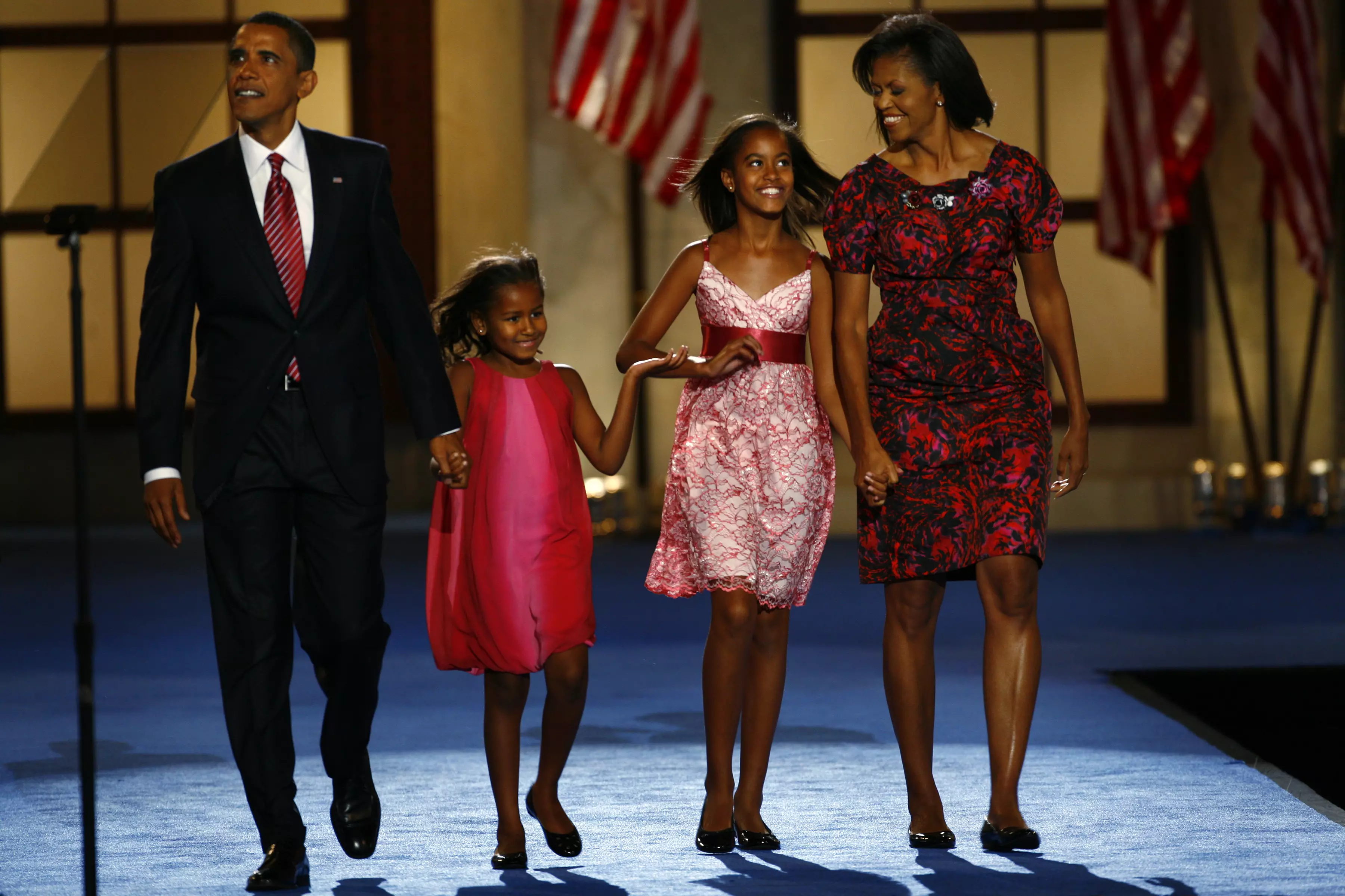 Saša-Obama-Malia-Obama-augusts-2008-2