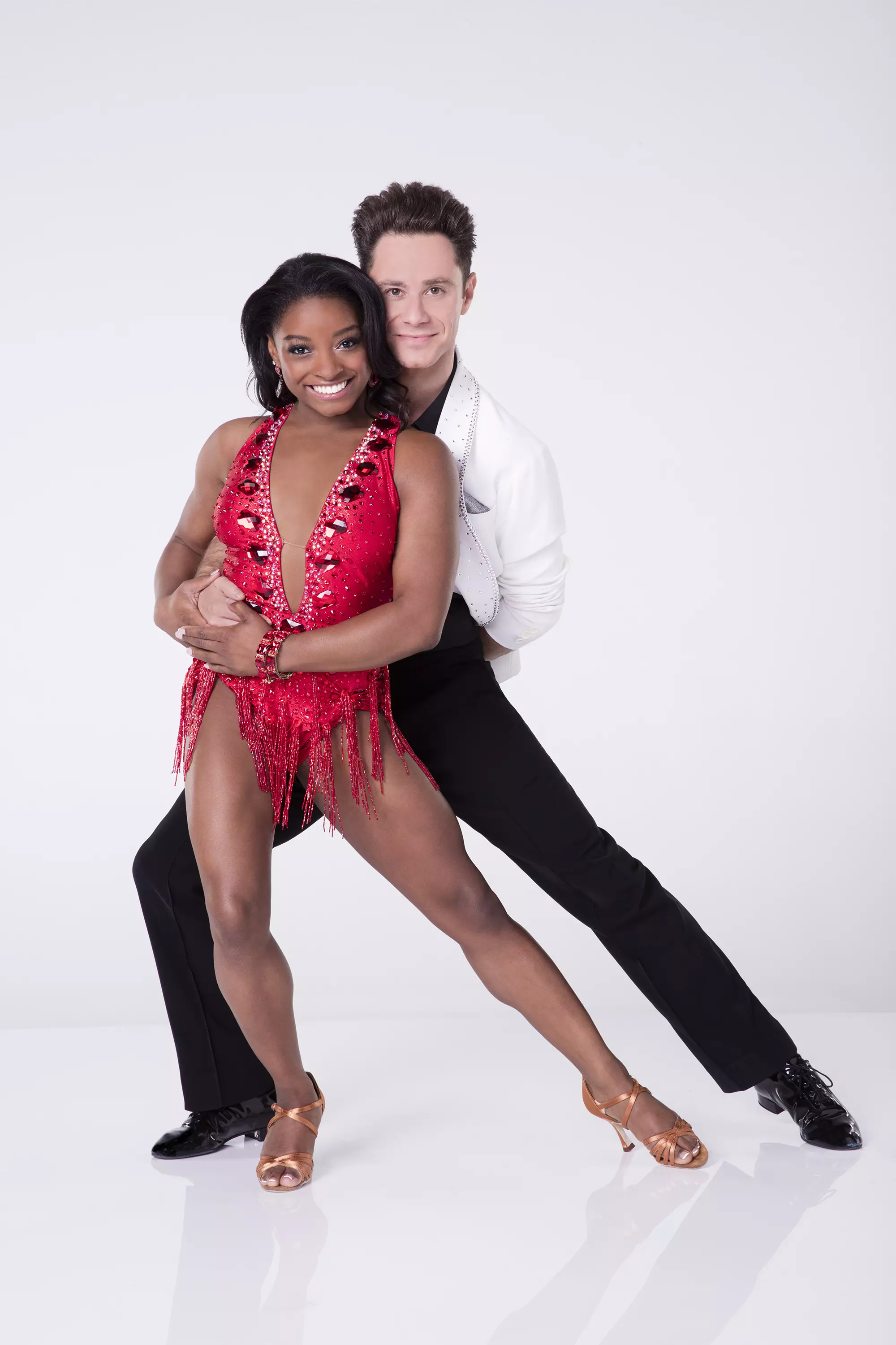 simone-biles-sasha-farber-bailando-coas-estrelas