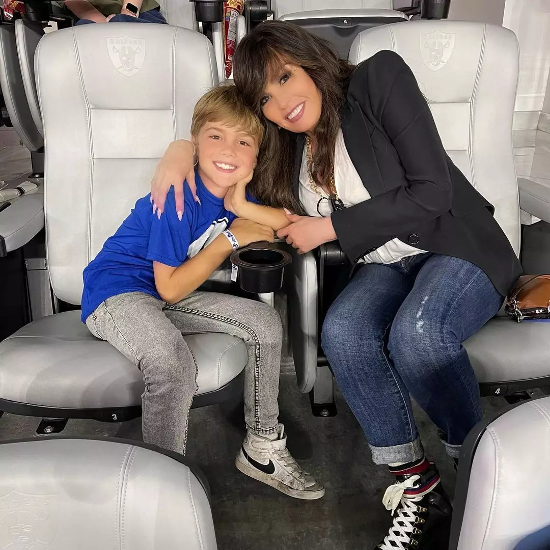 Marie-osmond-and-her-grandkids-the-the-singers-family ကြည့်-ဓာတ်ပုံများ